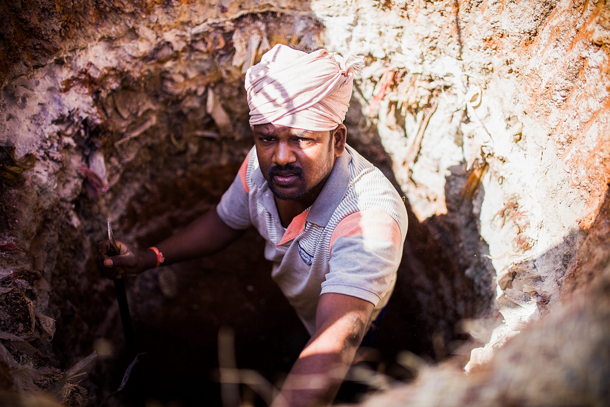 Well diggers tackling water woes in a megacity: The case of Bangalore ...