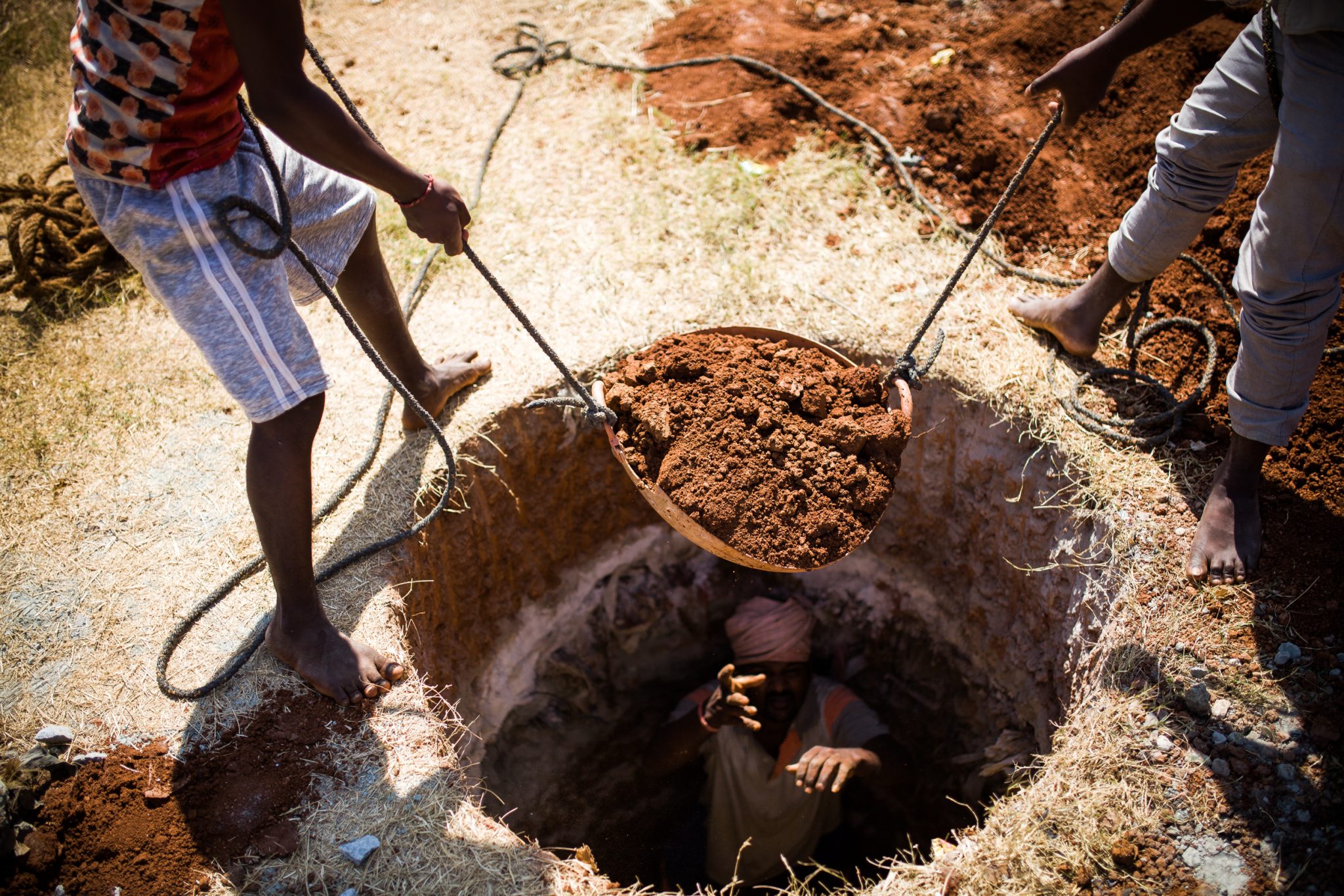 Well diggers tackling water woes in a megacity: The case of Bangalore ...